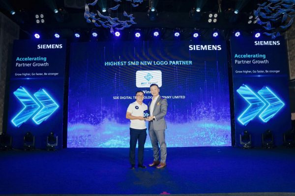 SDE TECH VINH DỰ NHẬN GIẢI THƯỞNG “HIGHEST SMB NEW LOGO PARTNER” - SDE TECH
